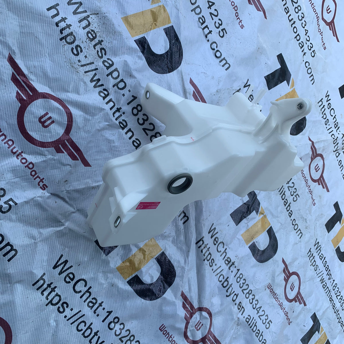 85355-48090 85315-48330 Reservoir For Lexus RX 85315-0E240 85315-0E250 ...