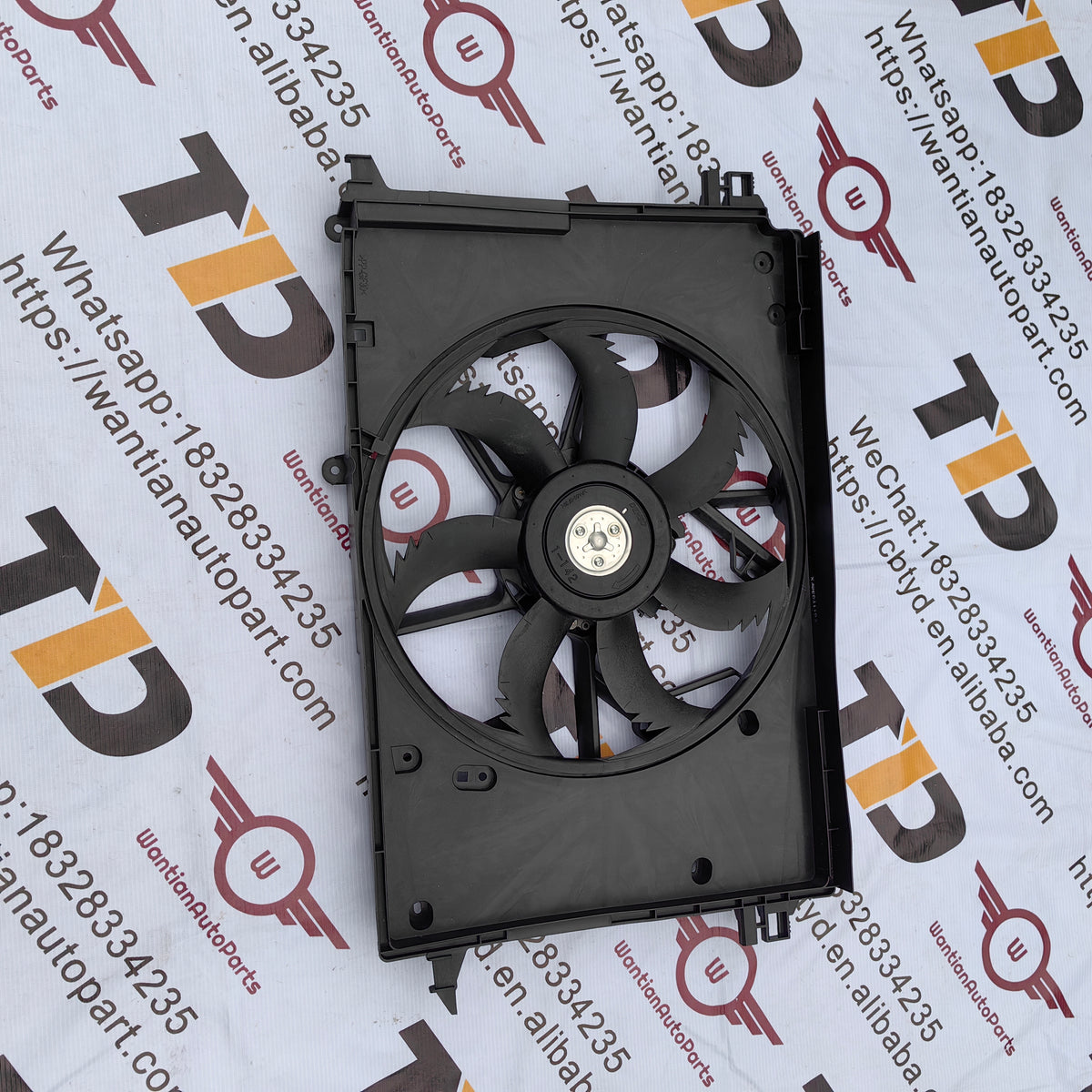 16360-F0070 Fan Assembly For Toyota RAV4 Hybrid 16360-F0070 ...