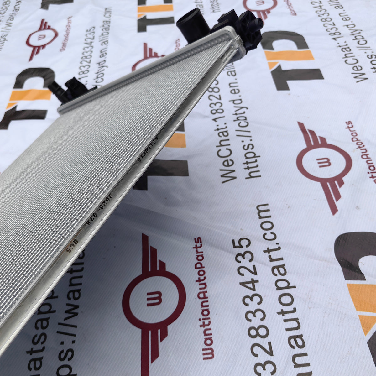 16400-F0010 Radiator Assembly For Toyota RAV4 Hybrid 16400-F0010 ...