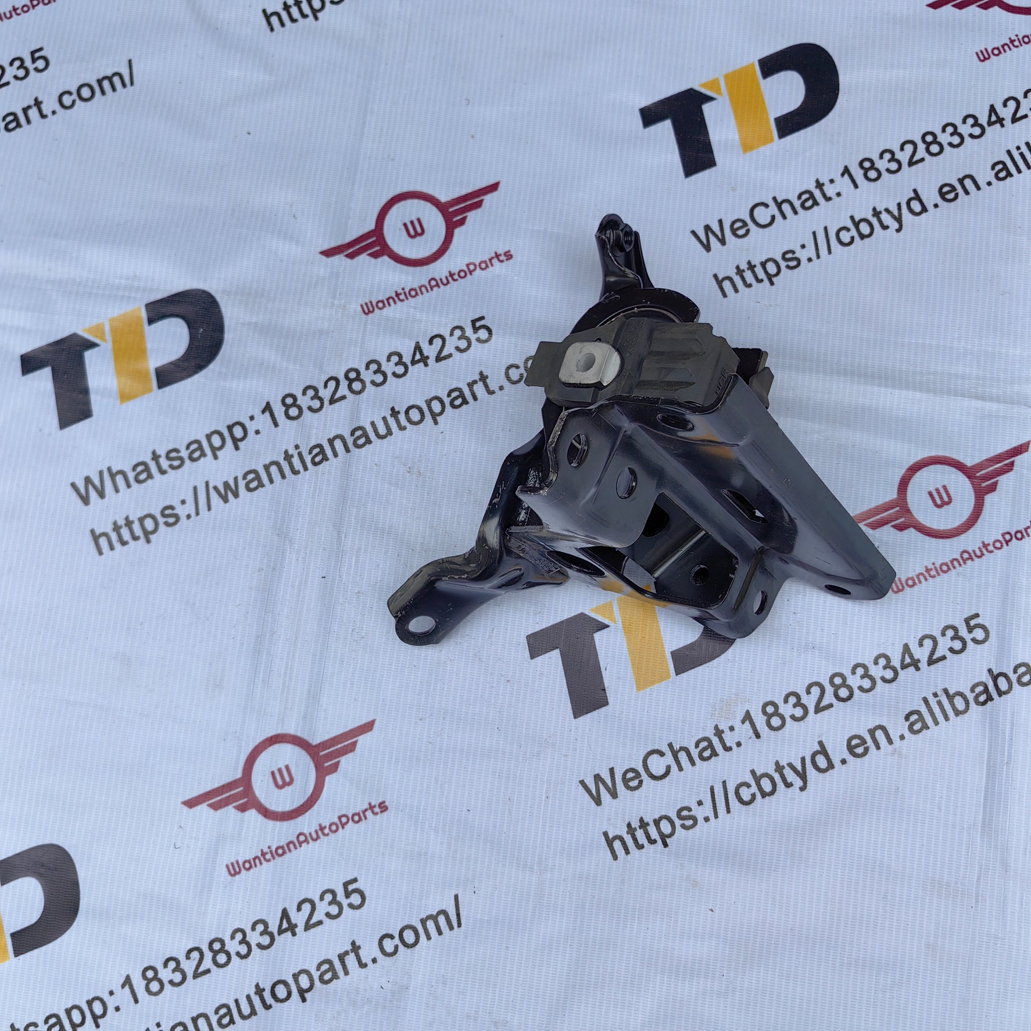 12372-0T620 12362-0T670 Side Mount For Toyota Corolla LE 12372-0T620 1 ...