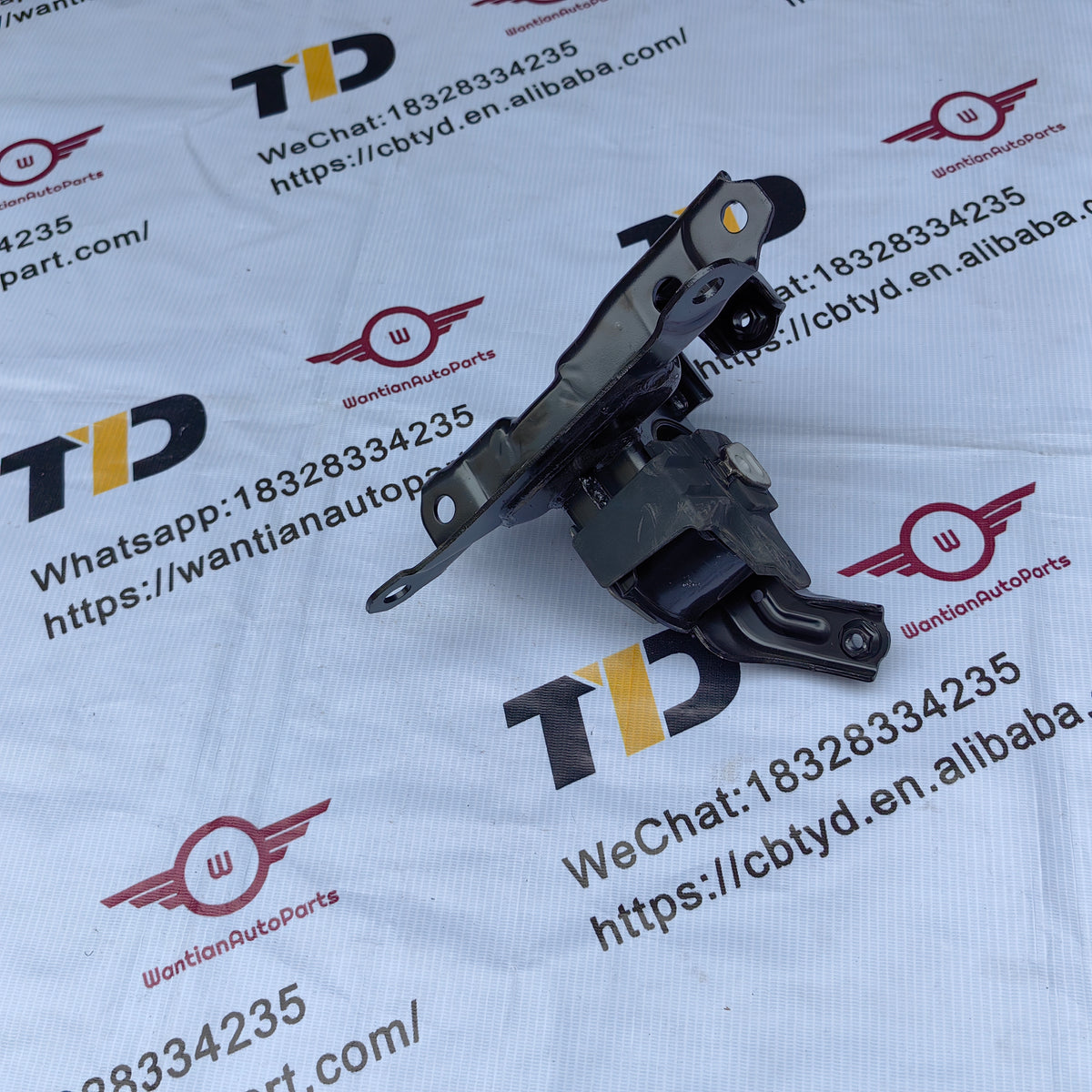 12372-F2110 Side Mount For Toyota Corolla CROSS 12372-F2110 ...