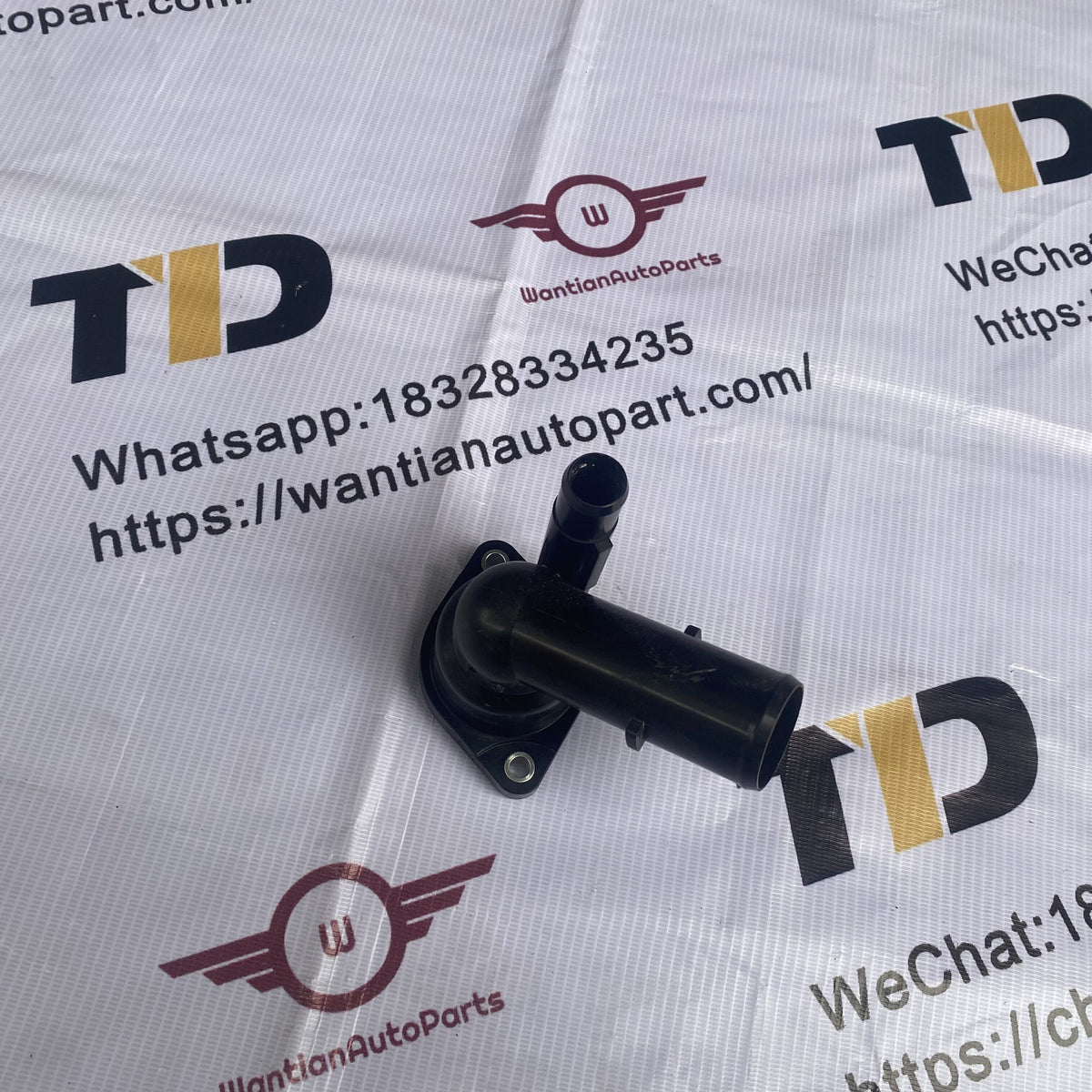 16031-25040 Engine Coolant Thermostat Housing For Toyota Highlander Hy ...