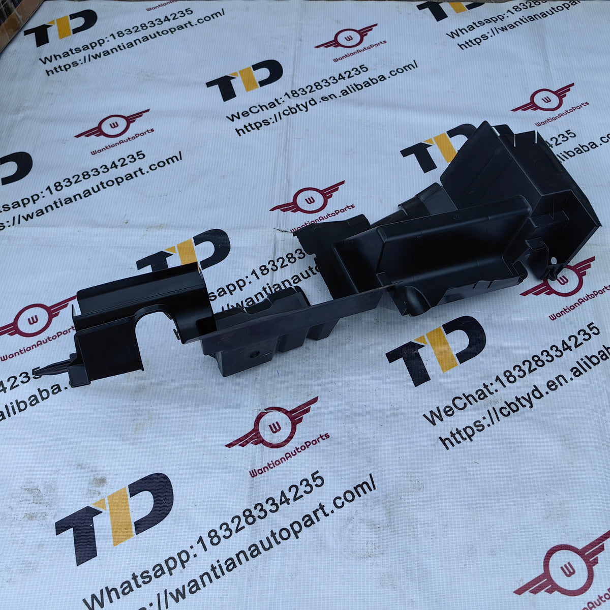 16593-F0550 16595-F0570 Air Guide For Toyota RAV4 Hybrid 2023 16593-F0 ...