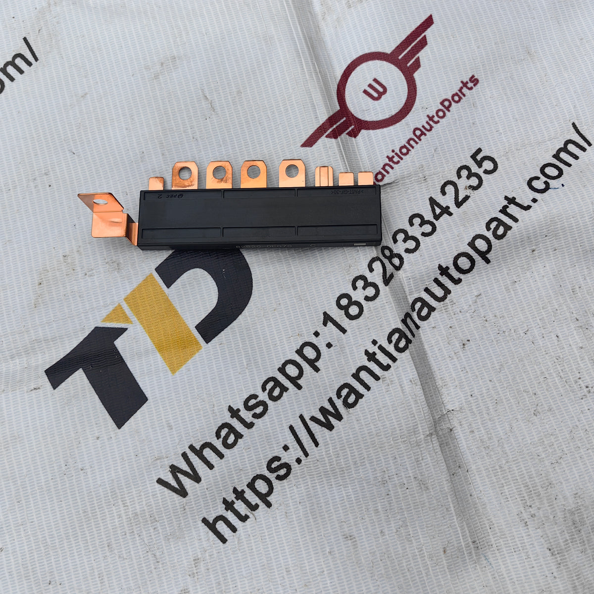 82620-0E060 82620-0E070 Fuse For Toyota Highlander 82620-0E060 82620-0 ...