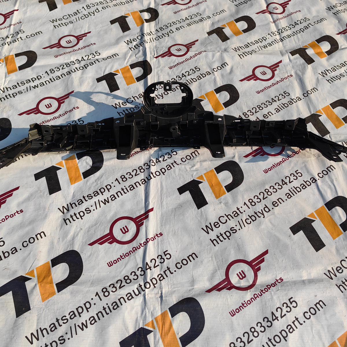 53115-0E040 52711-0E901 Grille Bracket For Toyota Highlander XSE 53115 ...