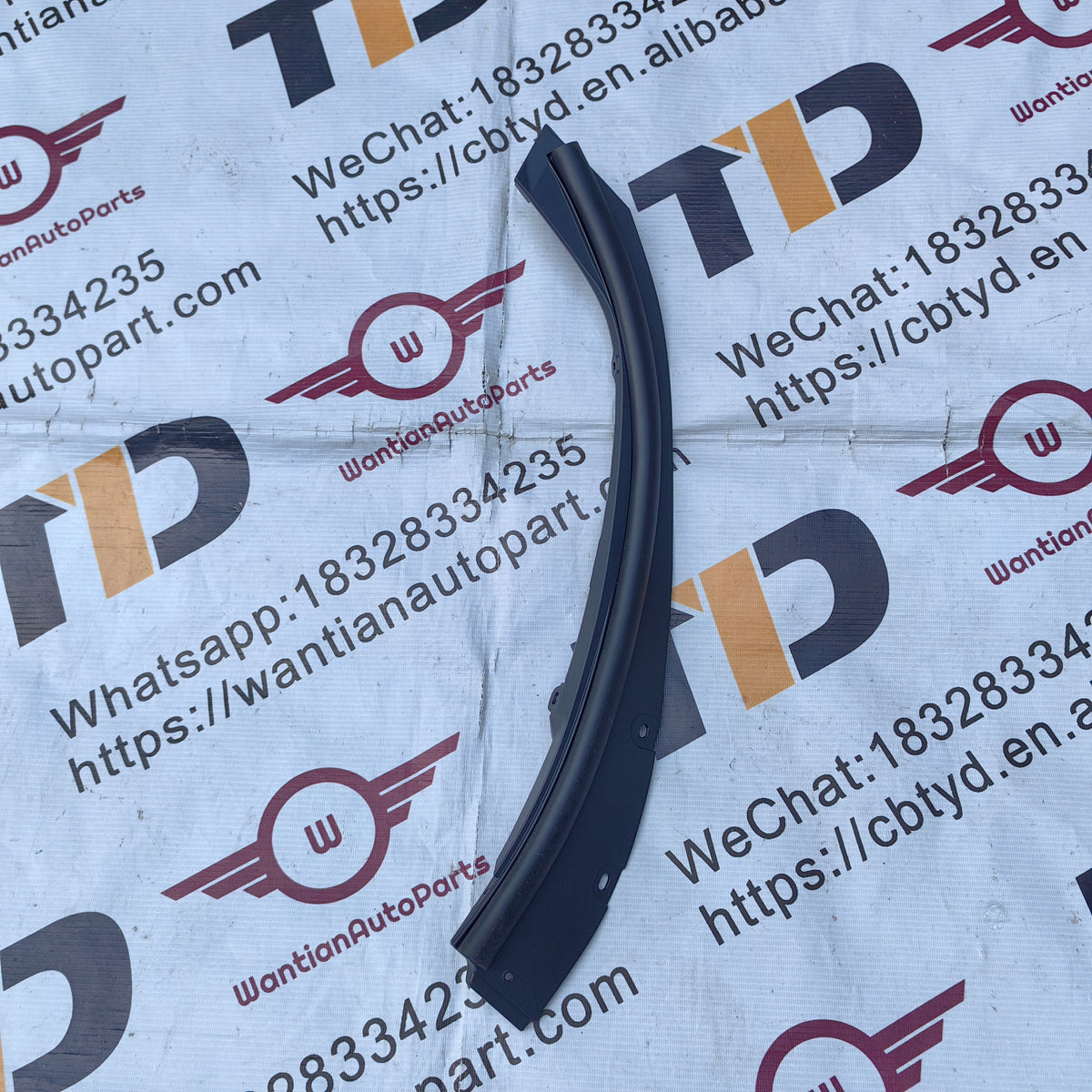 67857-0R050 67858-0R020 Side Body Trim Protector for toyota rav4 67857 ...