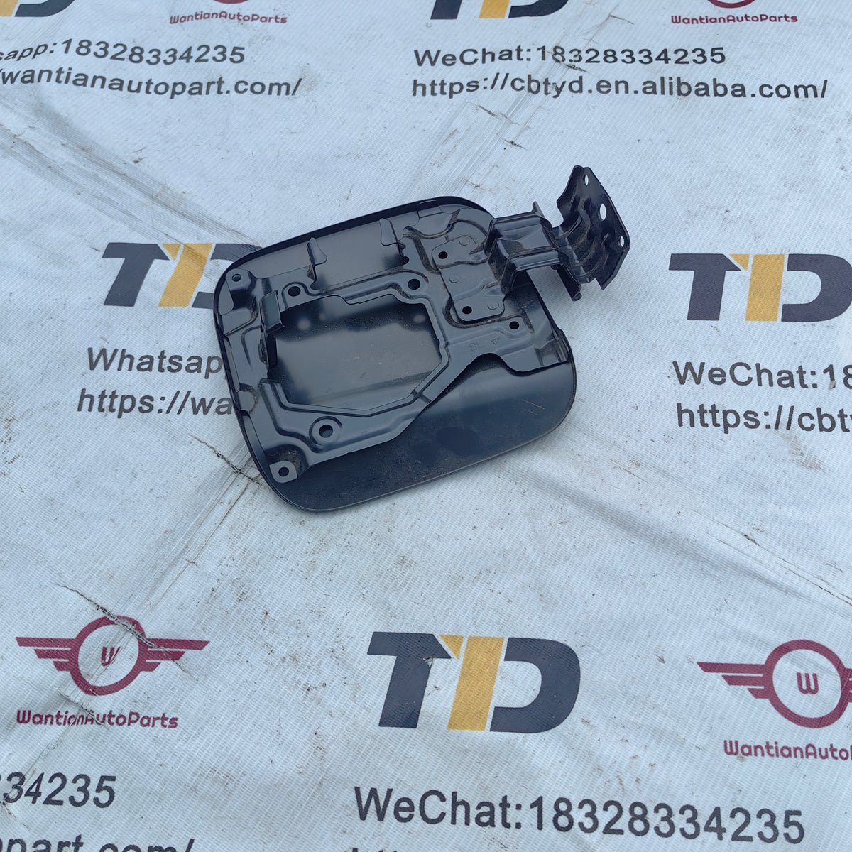 77350-08030 Fuel Door For Toyota SIENNA 77350-08030 – Wantianautoparts