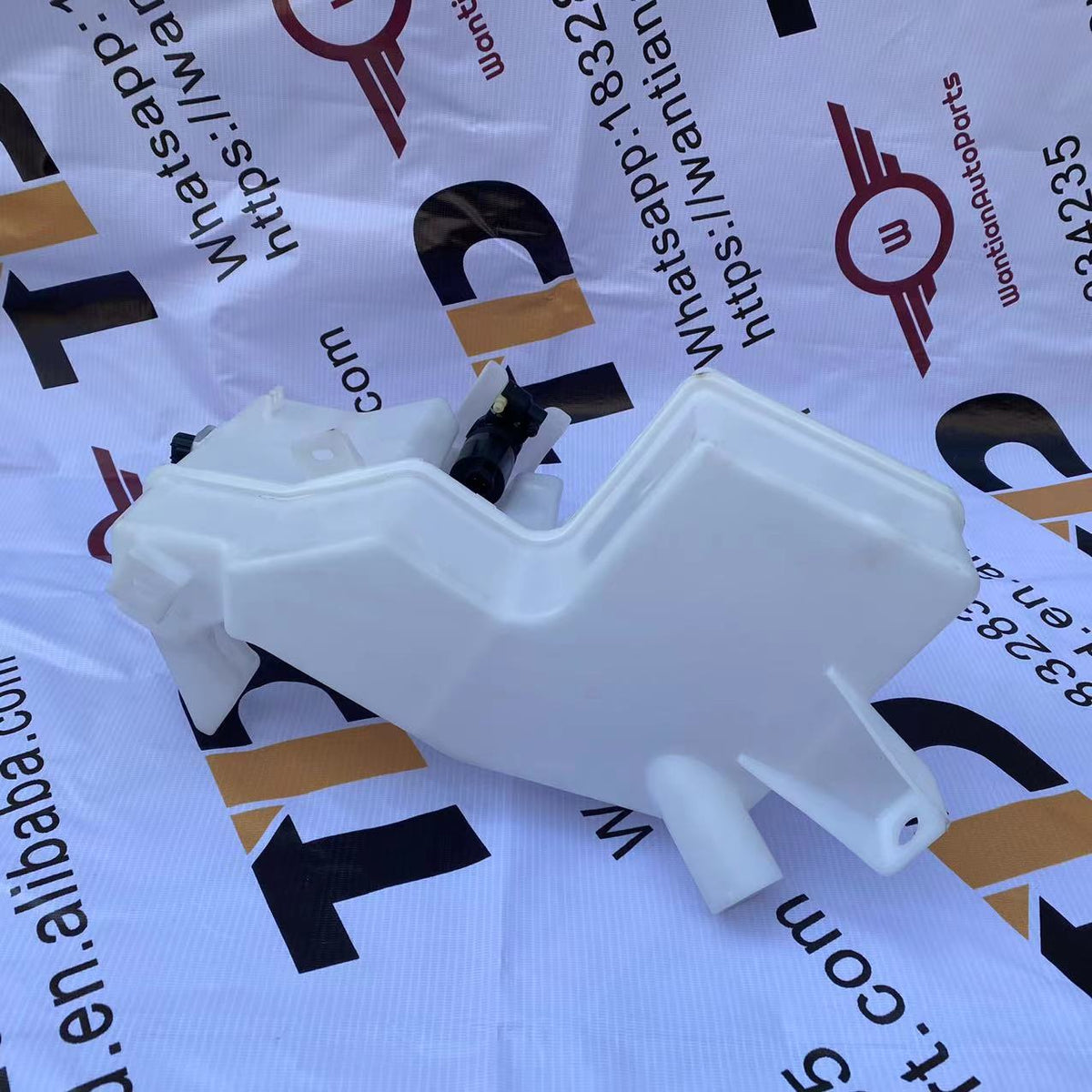 85315-08040 Washer Reservoir For Toyota Sienna 85315-08040 ...