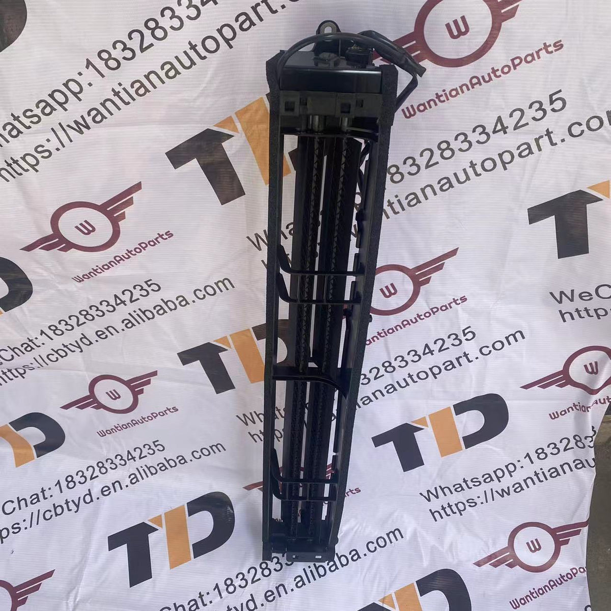 53019-0R010 Shutter Assembly For Toyota RAV4 53019-0R010 – Wantianautoparts