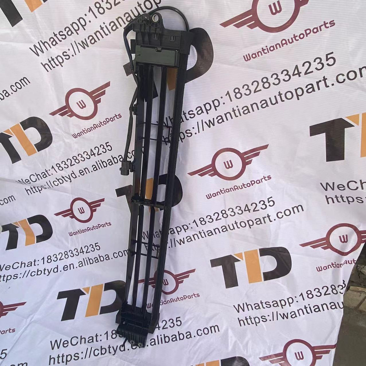 53019-0R020 Shutter Assembly For Toyota RAV4 53019-0R020 – Wantianautoparts