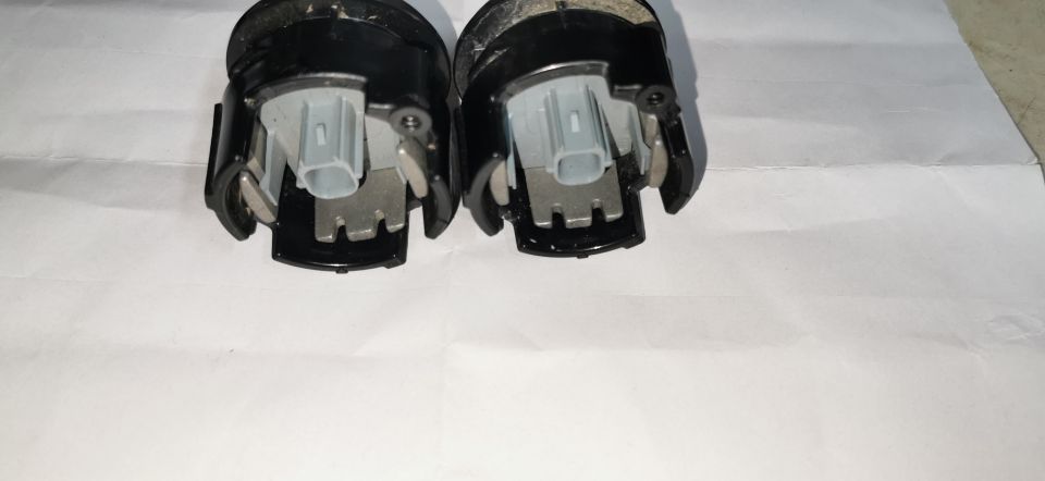 TOYOTA RAV4 Bracket headlamp 81156-42830 81116-42830 – Wantianautoparts