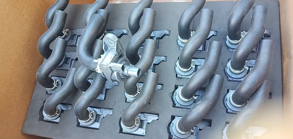 Toyota Corolla Valve, Water 16671-24010 16671-24020 16671-F2010 16671 ...